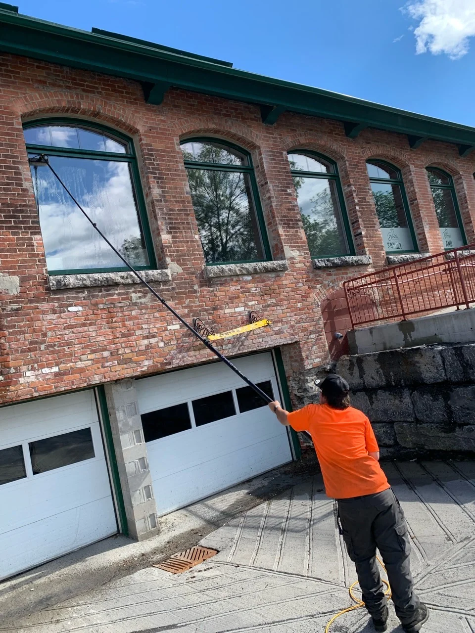 Best Window Cleaners - Performance Window Cleaning